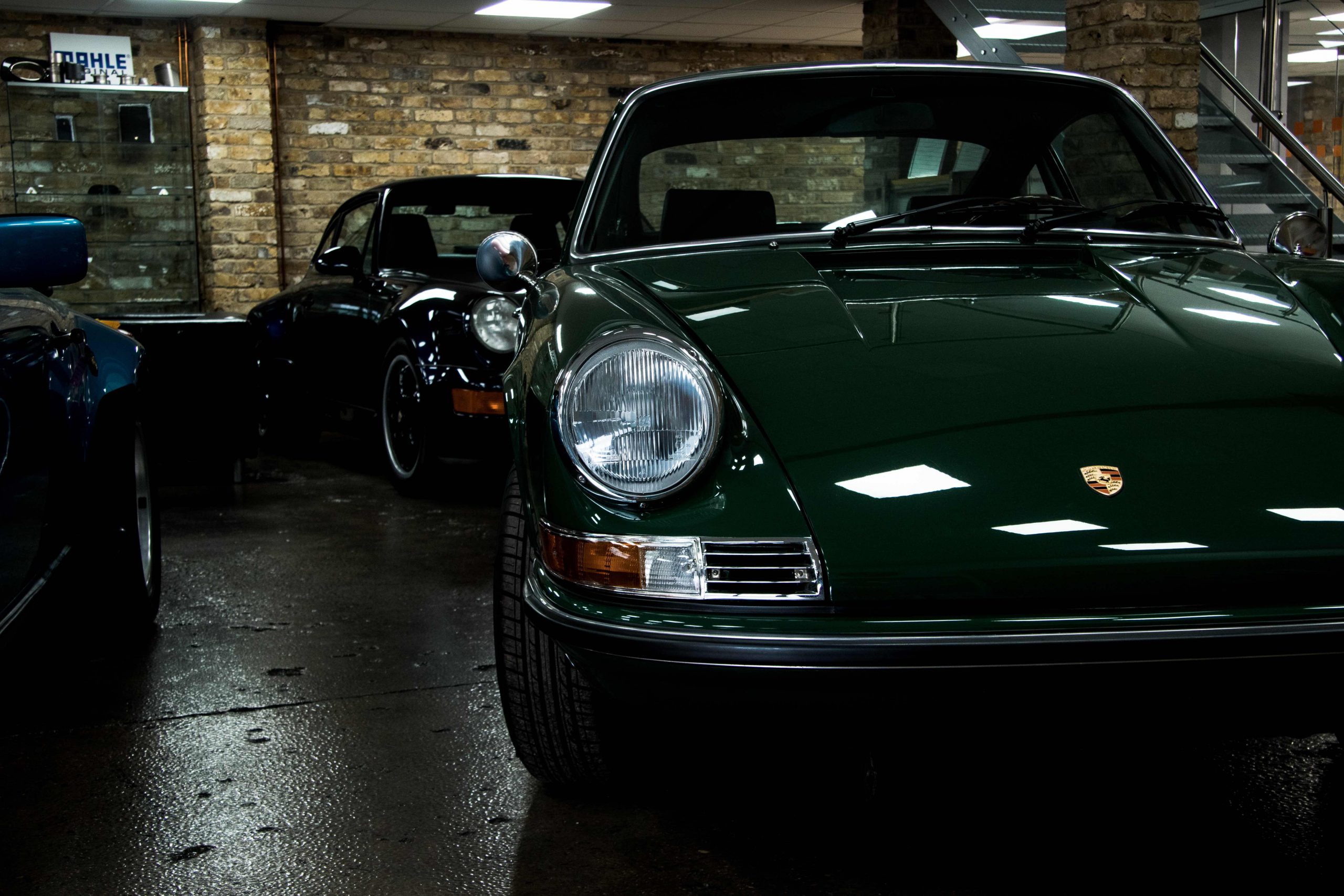 Part 2 Porsche 911 T 2.2 Coupe 1971 (Design911 Project Car) | Design911 ...