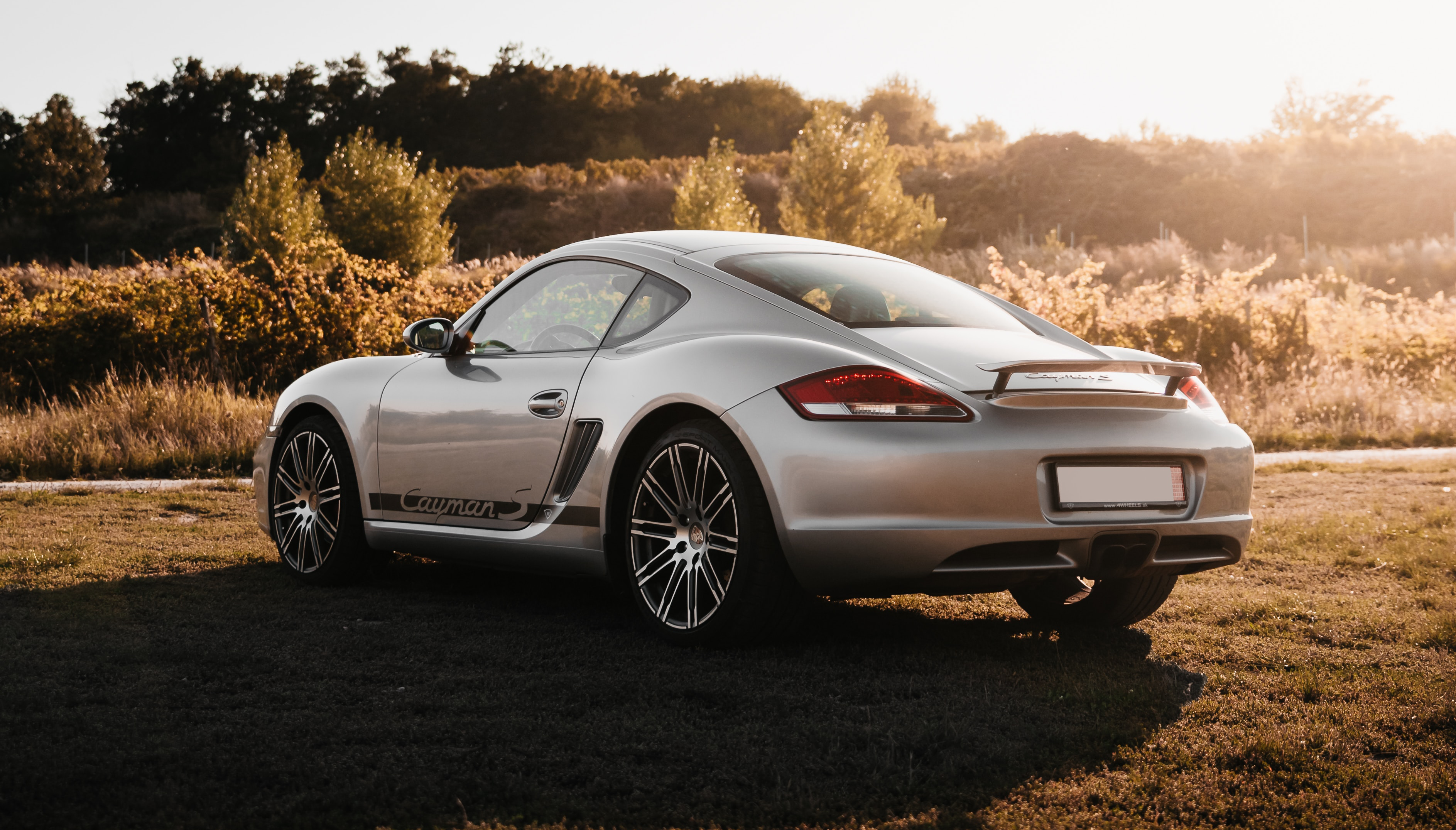 Steering Upgrades For The Porsche 987 Cayman | Design911 Articles