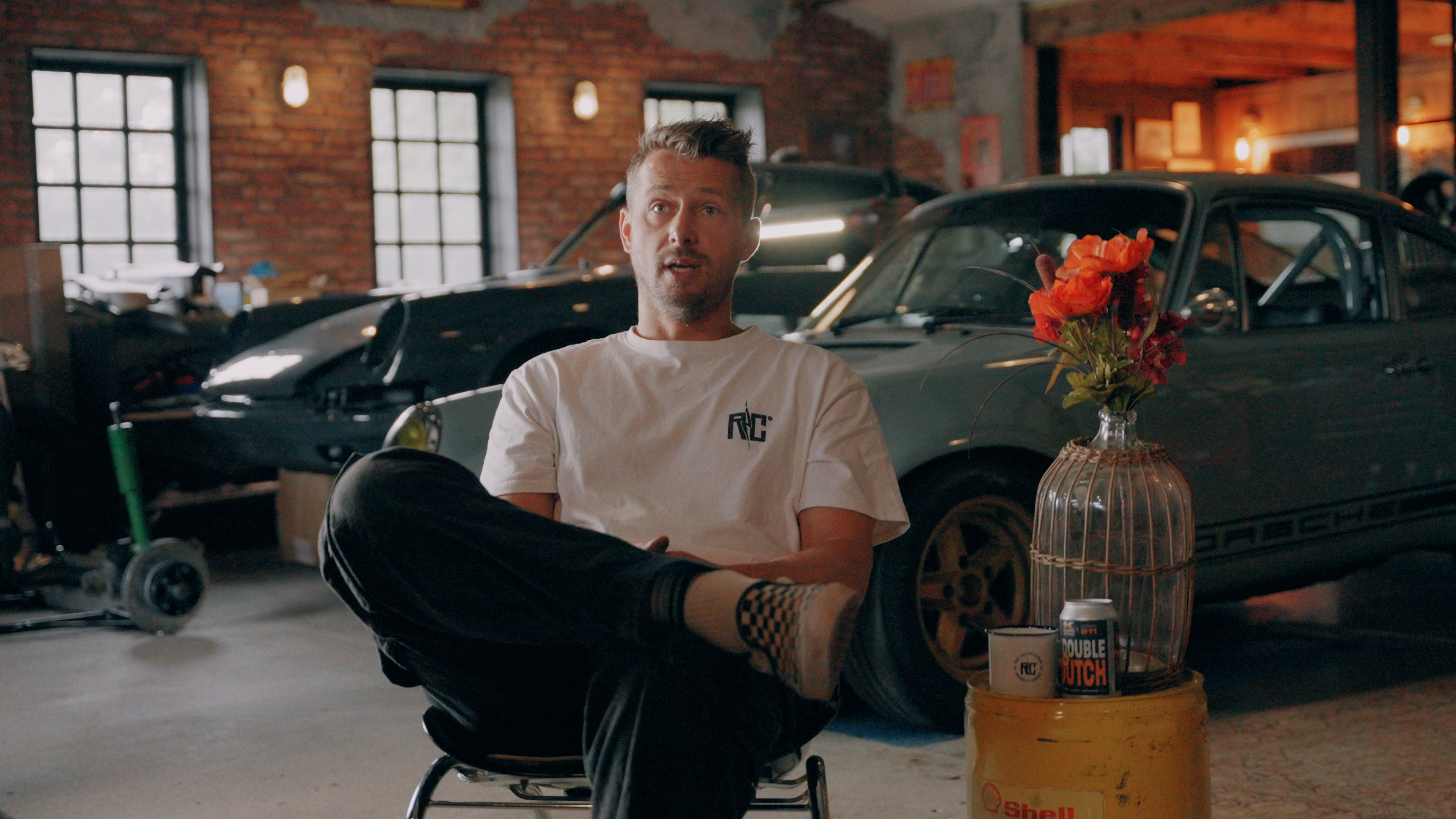 Porsche People: From Garage Dreams to Porsche Perfection: The Story of ...