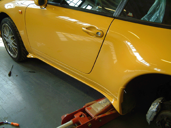 Porsche 993 Upgraded with GT2 Spoilers | Design 911