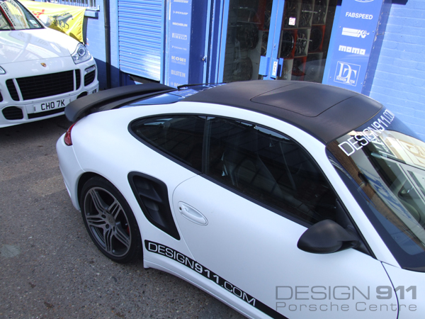 Porsche 997 Turbo Carbon & Matt White Wrap | Design 911