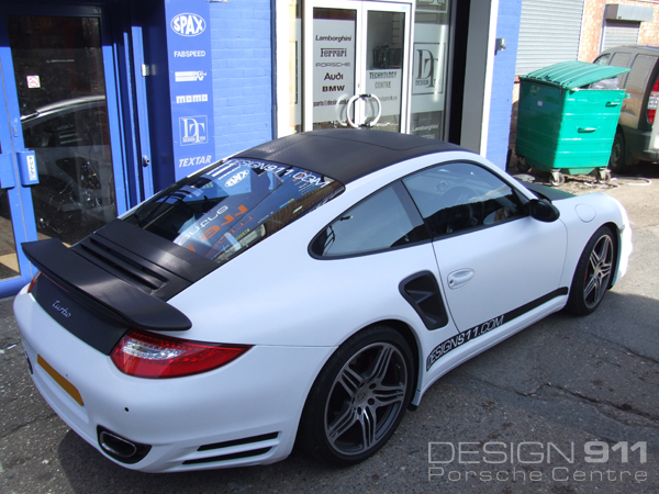 Porsche 997 Turbo Carbon & Matt White Wrap | Design 911