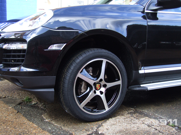 Porsche Cayenne with 20" Style 247BG Two Tone Alloy Wheels | Design 911