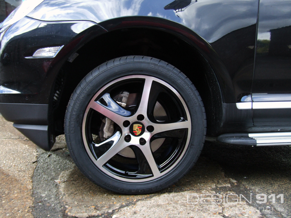 Porsche Cayenne with 20" Style 247BG Two Tone Alloy Wheels | Design 911