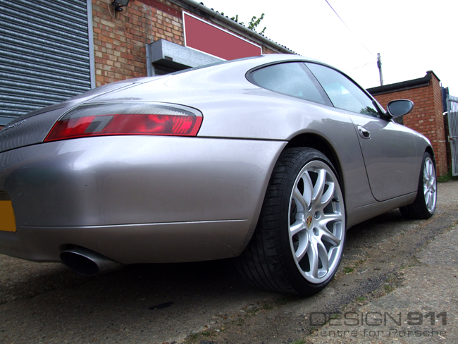 Porsche 996 Carrera 4 with 19" Style 1052 alloy wheels | Design 911