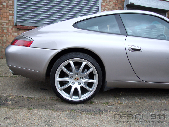 Porsche 996 Carrera 4 with 19" Style 1052 alloy wheels | Design 911