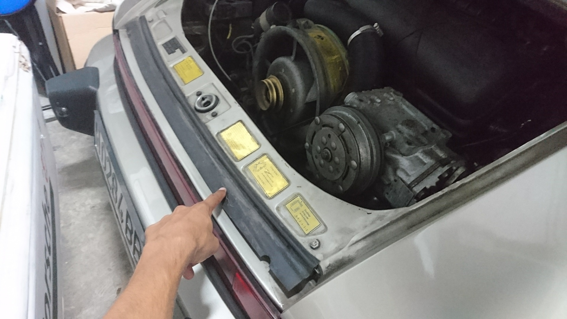 Buy Porsche 911/912 (1965-1989) Engine Compartment Seals | Design 911