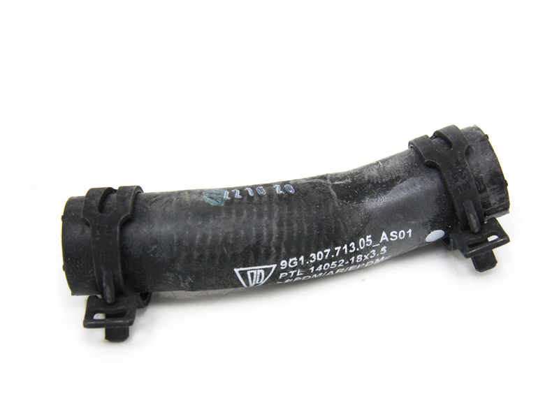 Porsche 991 Coolant hose 9G130771305 - 9G130771305 | Design 911