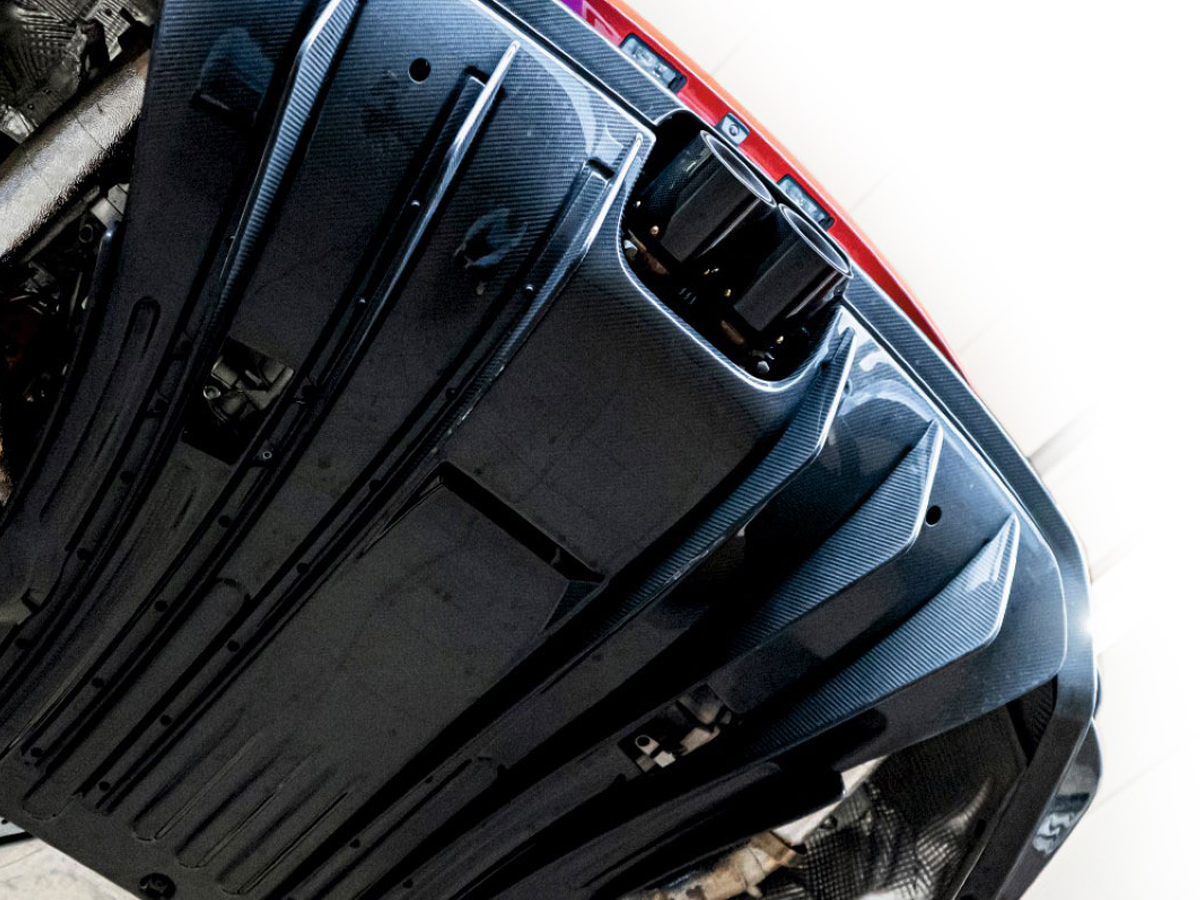 Rear bumper lower guard in carbon for 992 GT3 look bodykit ...