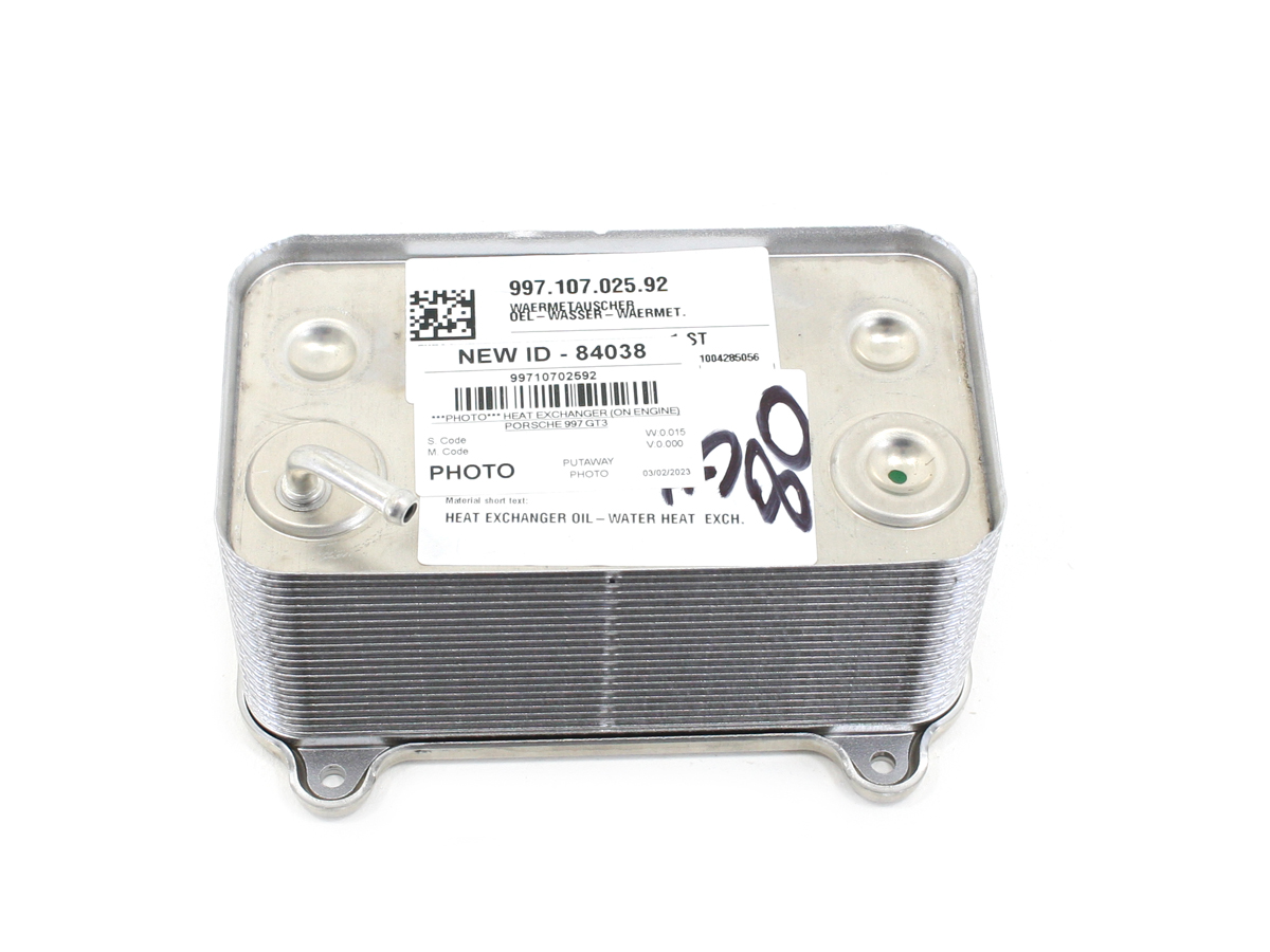Porsche 997 GT3 Engine oil heat exchanger 99710702592 99710702591 ...