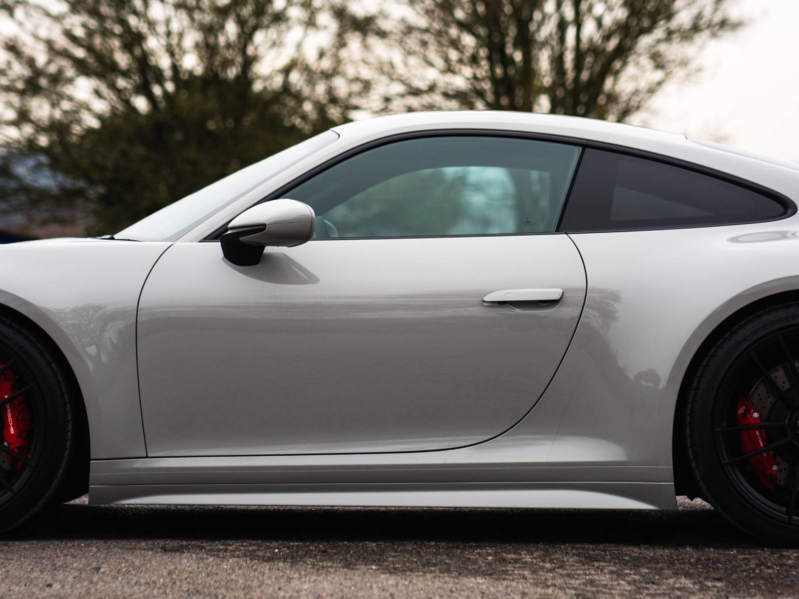 Side skirt set gloss lacquered carbon fibre. Porsche 992 992854885OK1 ...