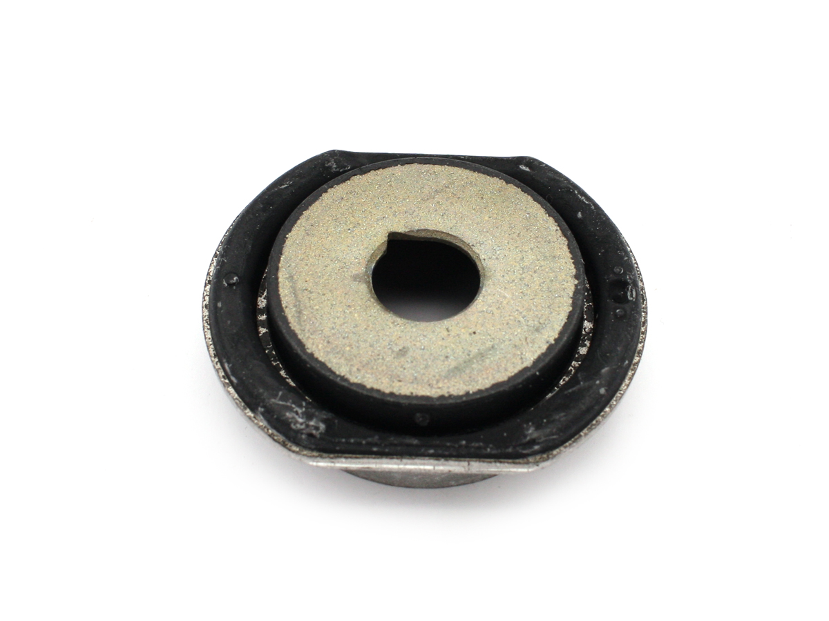 Porsche 970 Panamera Wishbone rubber mount isolator 97034124921 ...