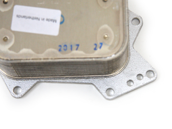 Porsche 957 958 Cayenne Radiator oil cooler on engine 95510727100 ...