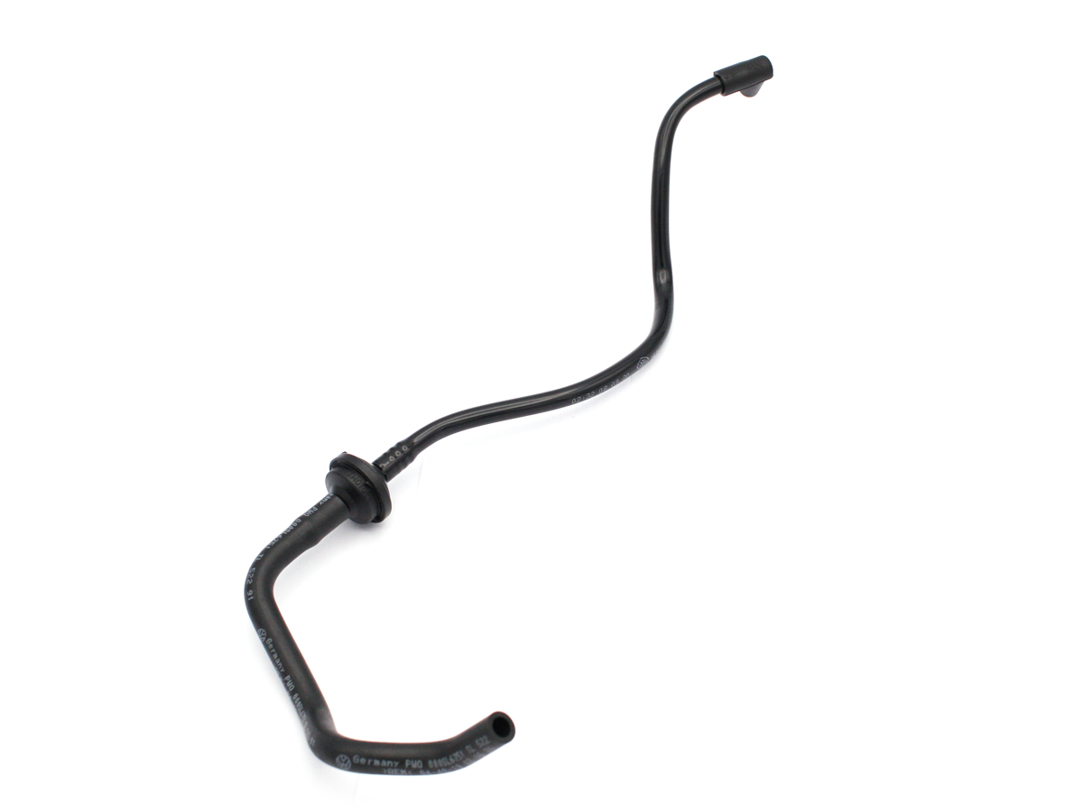 Porsche 958 Cayenne 3.0L Hybrid Breather line crankcase housing ...