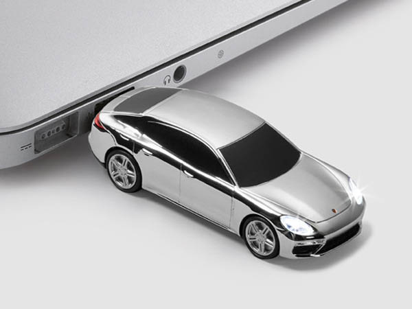 Porsche USB memory stick 8GB - Panamera Turbo G2 WAP0507470H ...