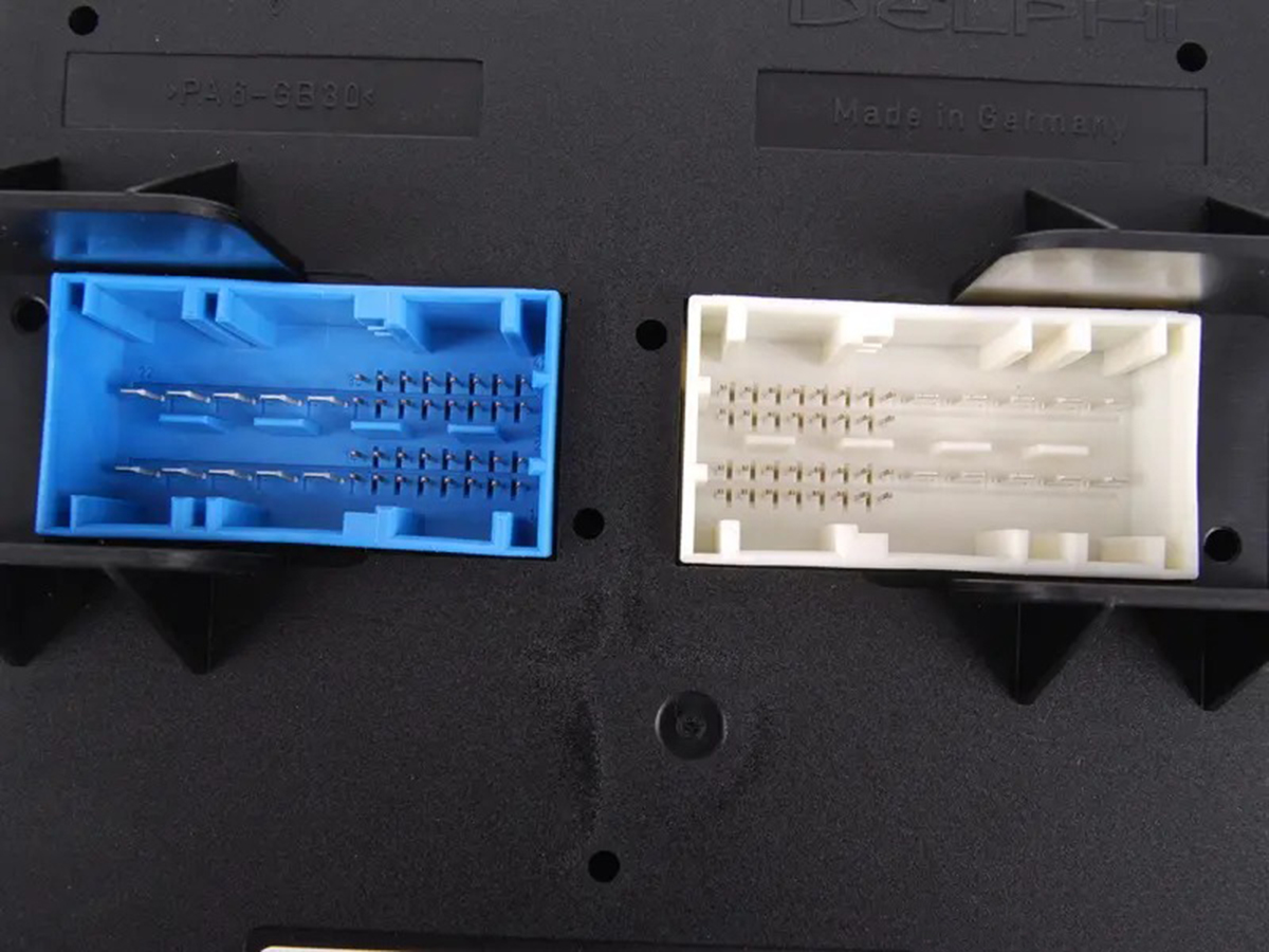 Luggage Compartment Control Unit for cars with Xenon lighting system ...