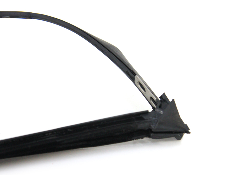 Porsche 993 Targa Front 1/4 window glass seal - 99354209501 | Design 911