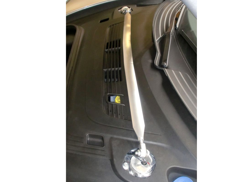 Porsche Strut Brace | Design 911