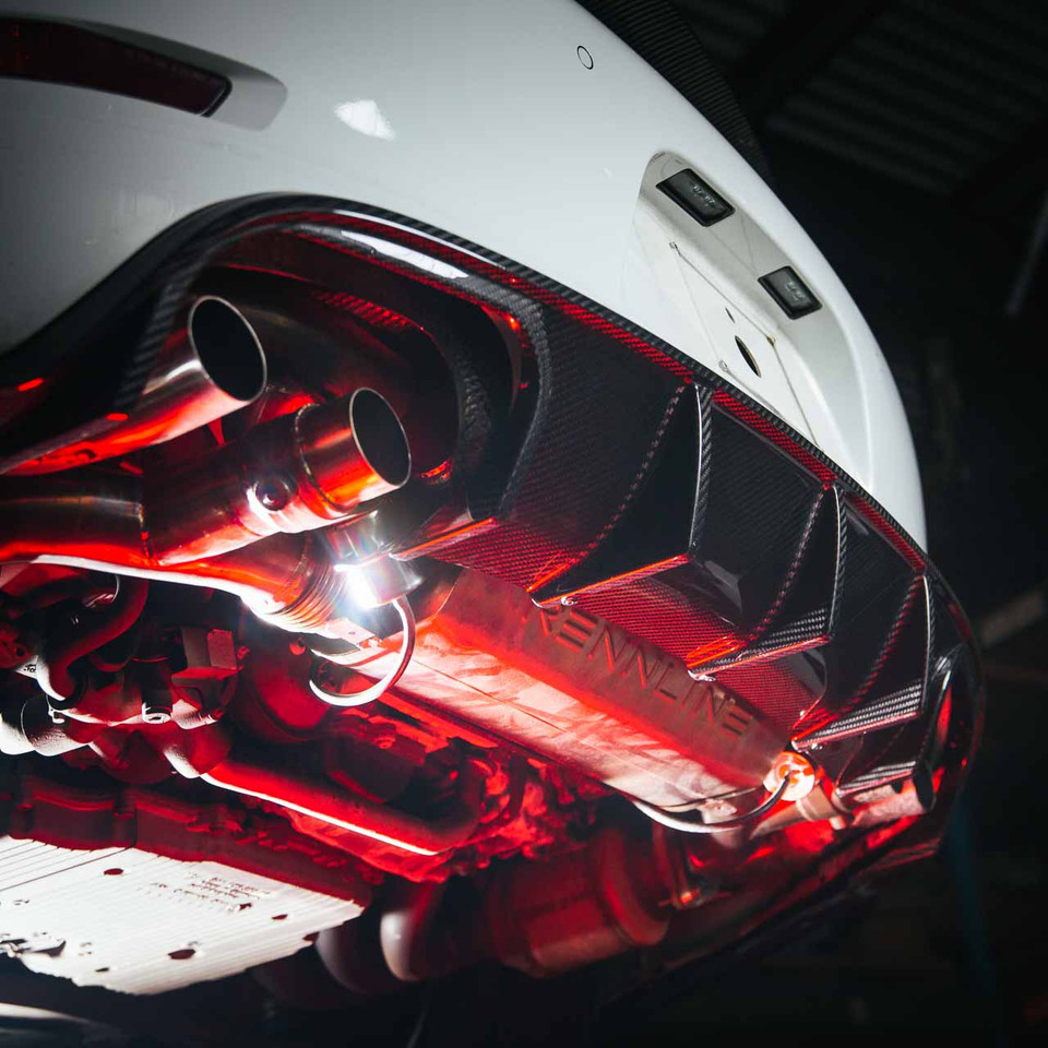 Carbon ducktail and rear diffuser kit. Porsche 991.1 - CARBONKIT991 ...