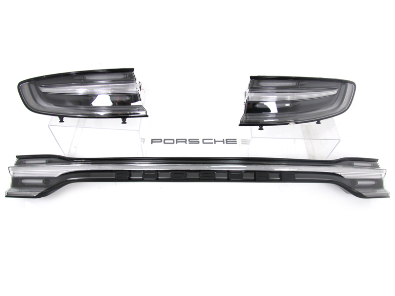 Porsche Macan LED tail lights incl light panel darkened 95B04490500 ...