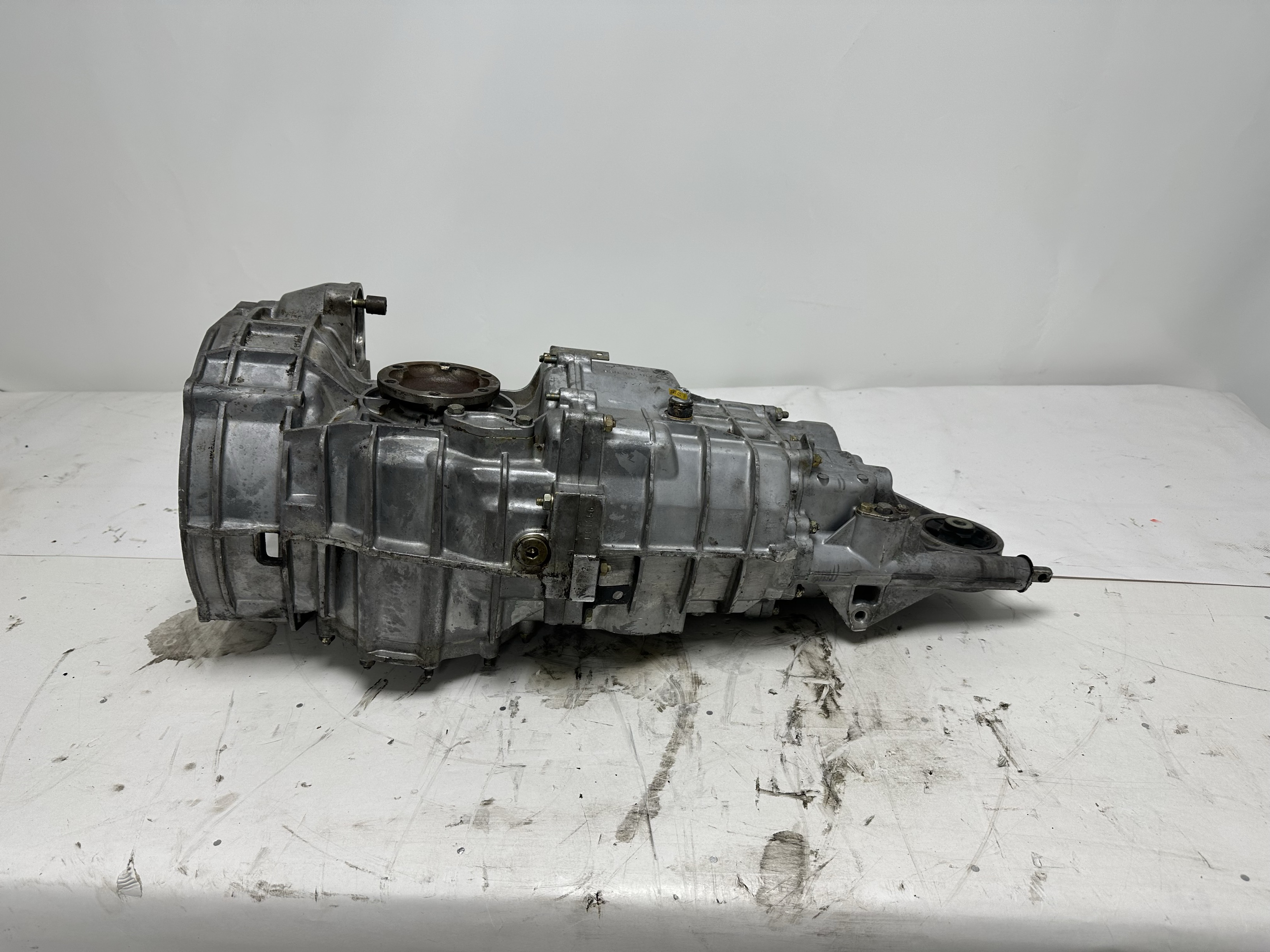 Porsche (911) 930 3.3L Turbo 4 speed gearbox Used needs total rebuild ...