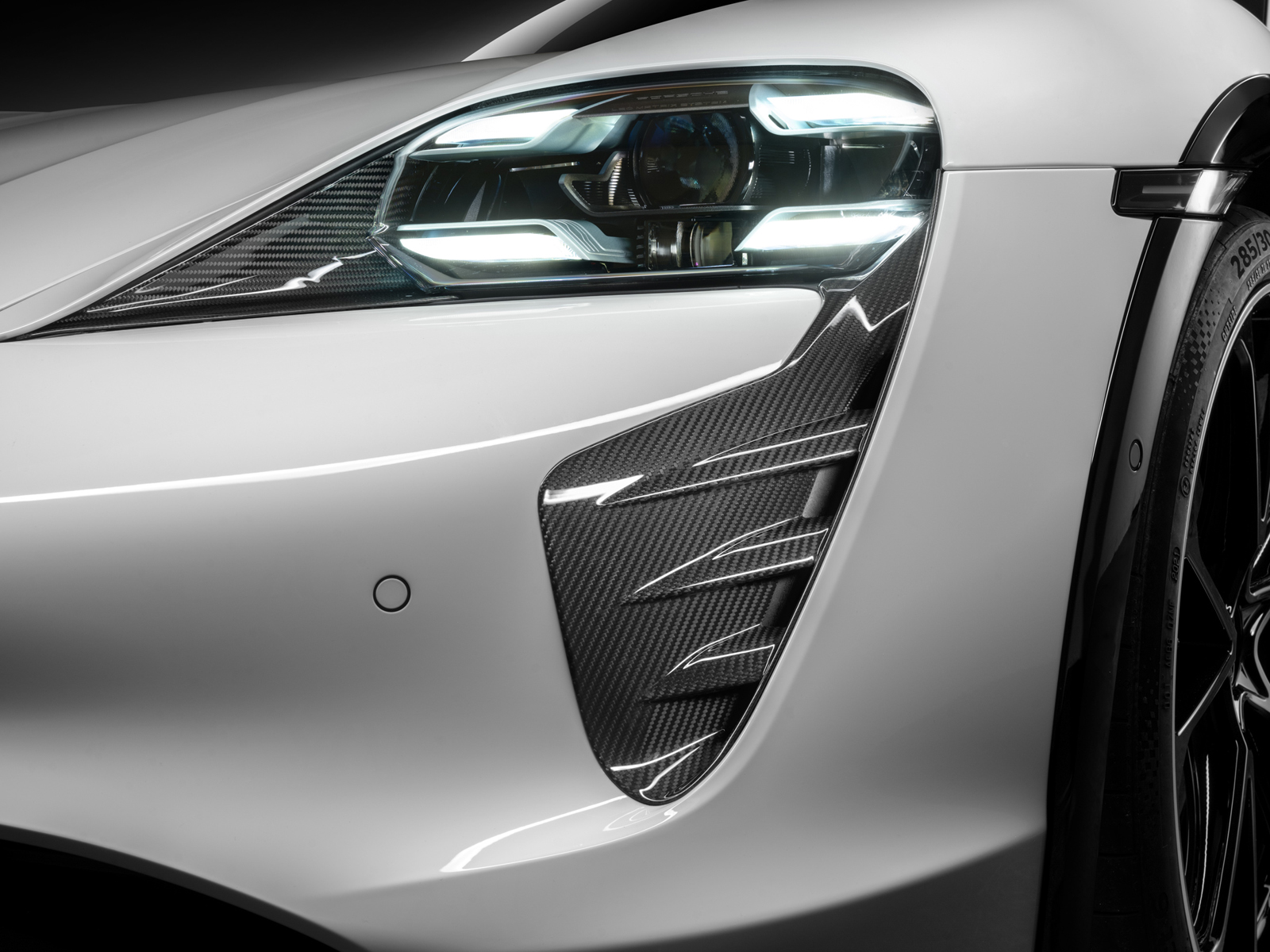 TechArt Air Curtain Sport. Porsche 9J1.1 Taycan with SportDesign up to ...