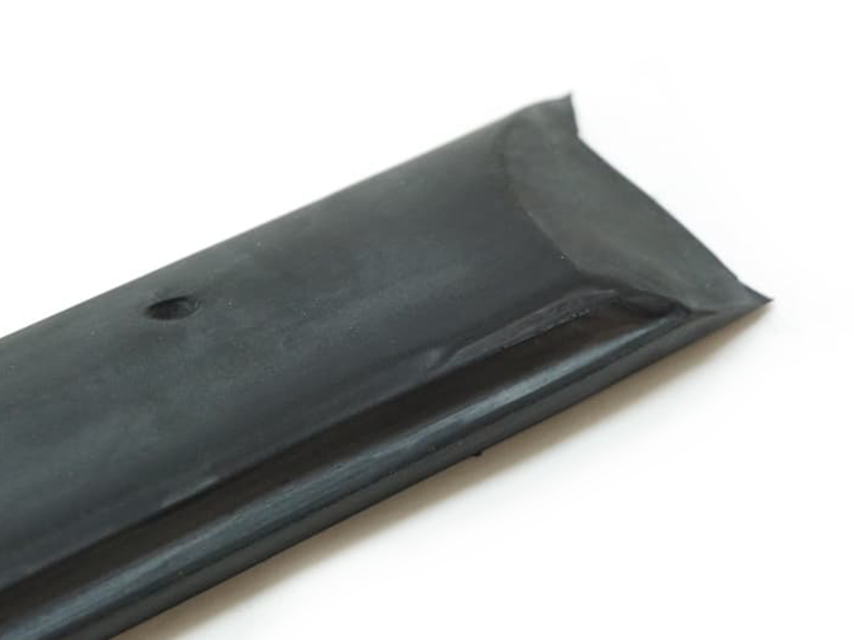 Porsche 997 Cabrio Rear 1/4 Window Seal 99754347500 99754347600 ...