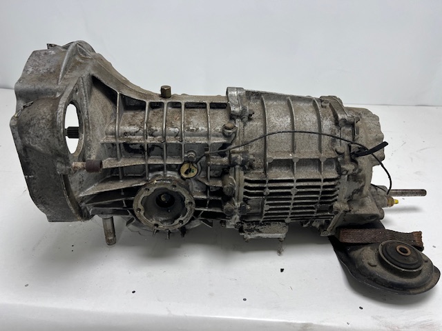 Porsche 911 5 speed gearbox 915 Used - 91530190103U | Design 911