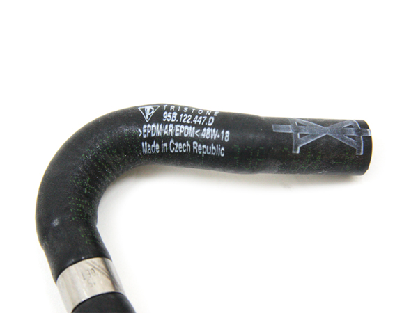 Porsche 95B Macan Water tank breather hose 95B122447C 95B122447D ...