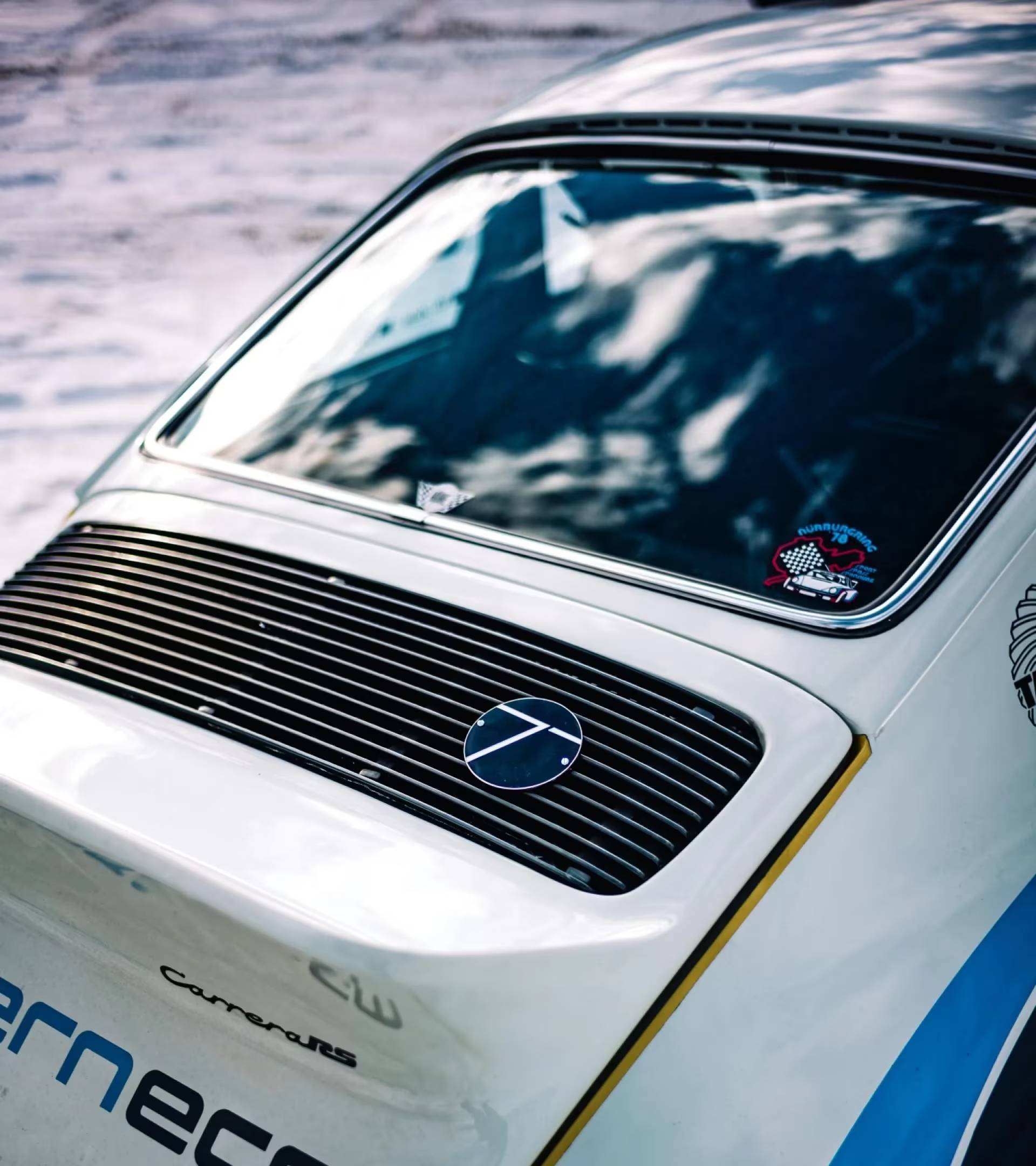 911 40 Years Celebration Badge - 99655923711 | Design 911