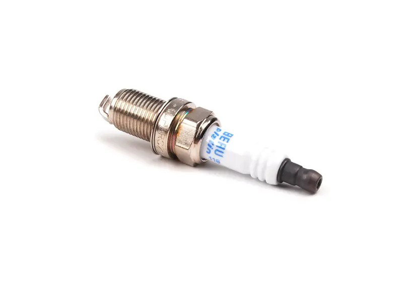 Spark Plug Porsche Cayenne V8 Turbo - 99917022190/1 | Design 911