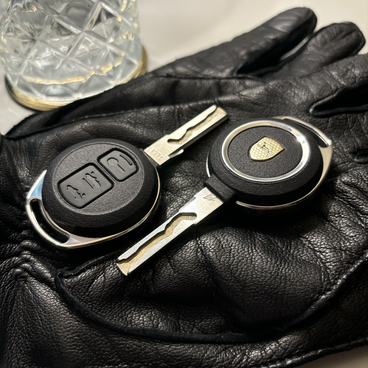 Key replacement kit, 3 button. Porsche 987 Boxster / 987 Cayman / 997 ...