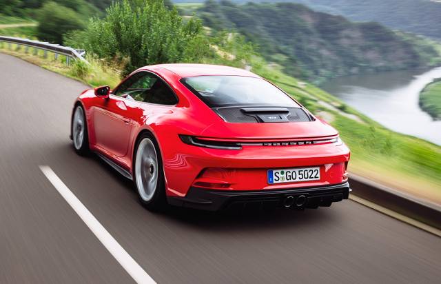 GT3 Side skirt kit. Porsche 992 - 9GT854885KIT | Design 911