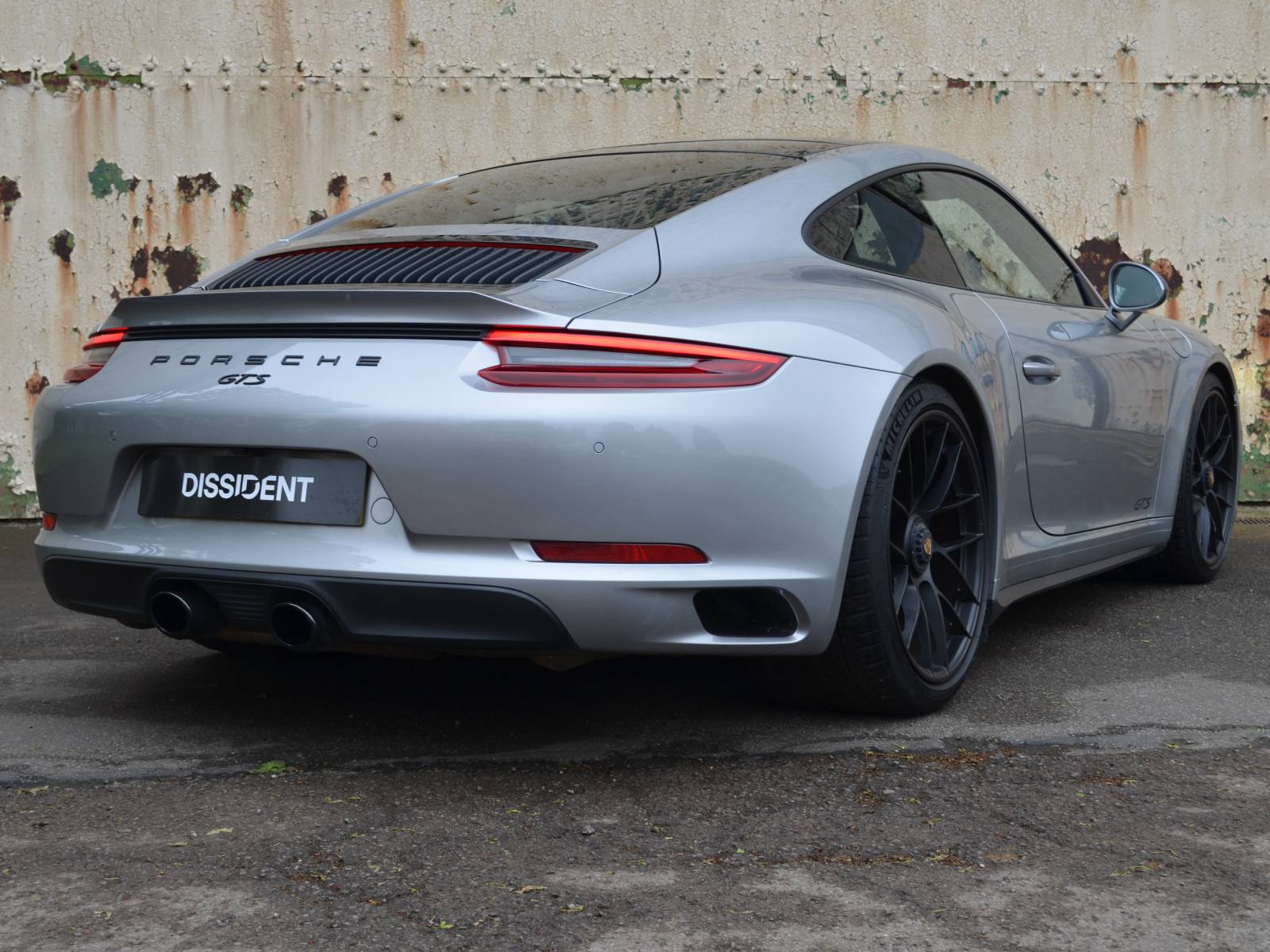 Rear ducktail spoiler carbon fibre. Porsche 991.2 99150424125G2X ...