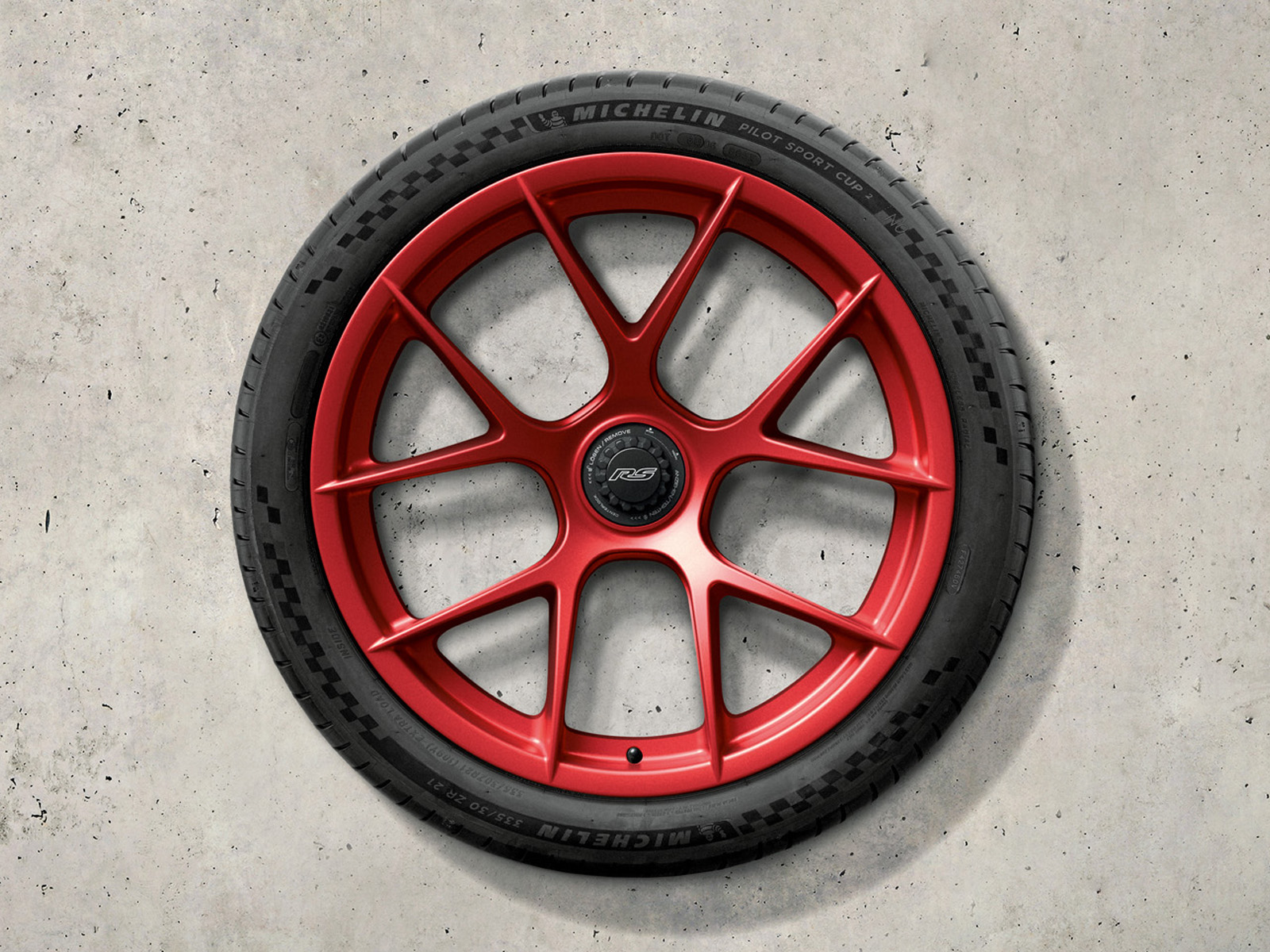 20-inch 21-inch 911 GT3 RS Magnesium Red alloy wheels and summer tyres ...