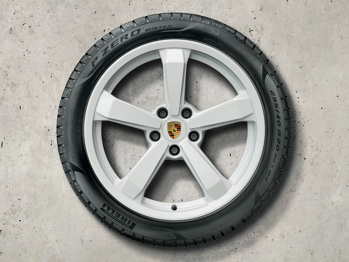 19-/20-inch 922 Dakar in White Alloy wheels and winter tyres Original ...