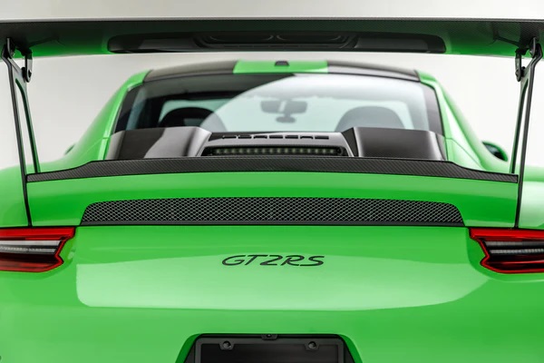 Rear decklid spoiler in high gloss carbon fibre. Porsche 991.2 GT2 RS ...