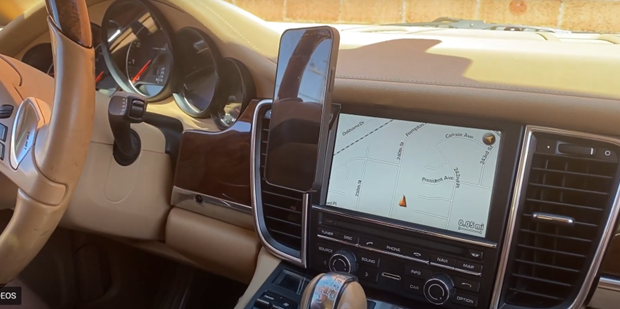 ExactFit Magnetic Phone Mount. Porsche 970 Panamera - PM01.101 | Design 911