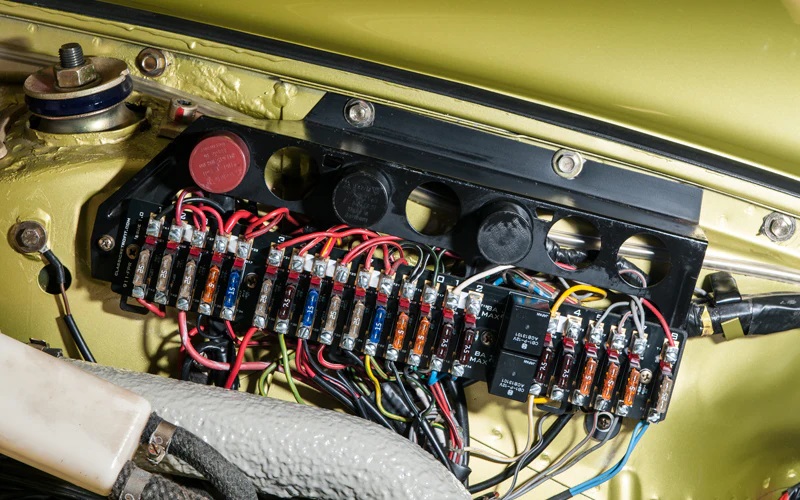 Fuse Rack 21 way Fuse panel with LED Fuse failure indicators Porsche ...