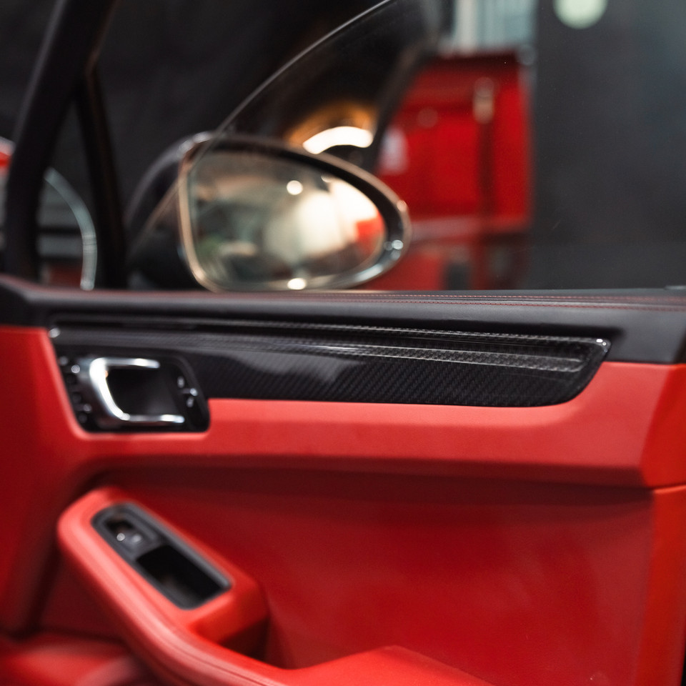 Rennline door top trim kit carbon fibre. Porsche 95B.1 Macan 2014 to ...