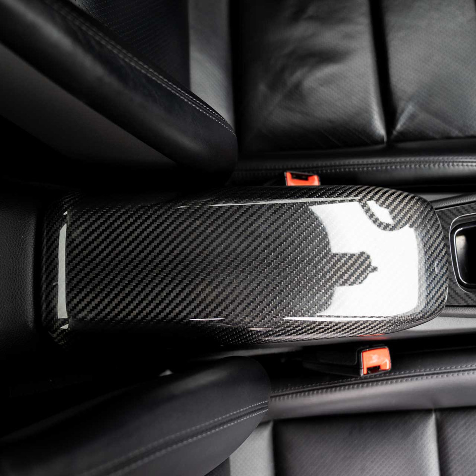 Rennline carbon fibre arm rest. Porsche 991.2 / 718 Boxster and Cayman ...
