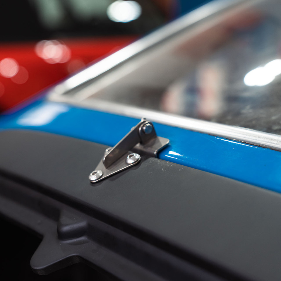 Rennline titanium 911R style engine lid hinge set. Porsche 911 - E60 ...