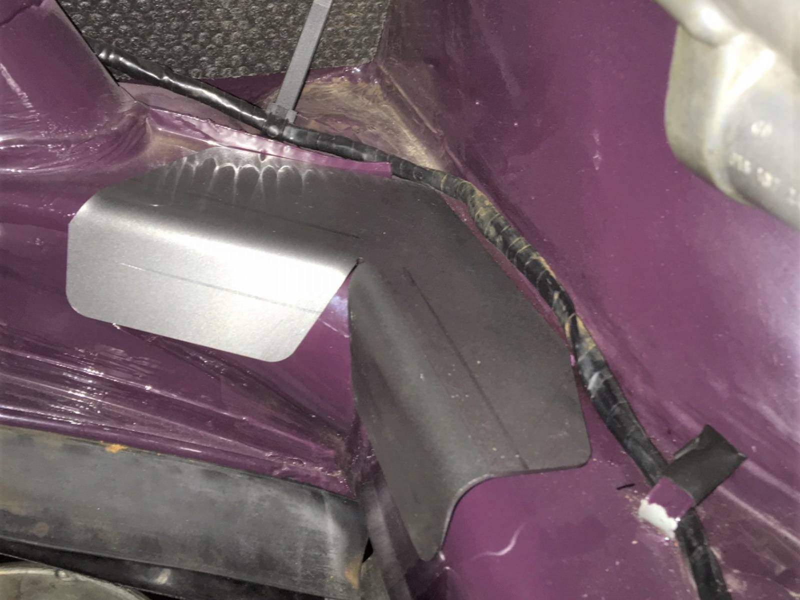 Reinforcement plate rear chassis rail / cross member. Porsche 911 ...