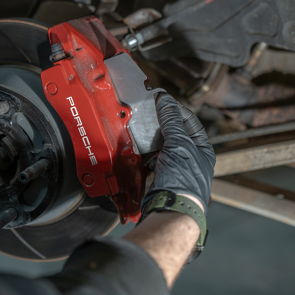 Rennline titanium rear brake shims. Porsche 996 / 997 /987 - CS24 ...