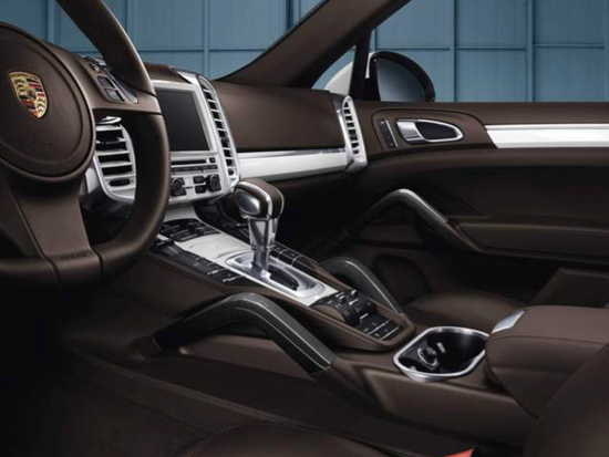 Porsche 958 Cayenne Door handles and centre console in carbon ...