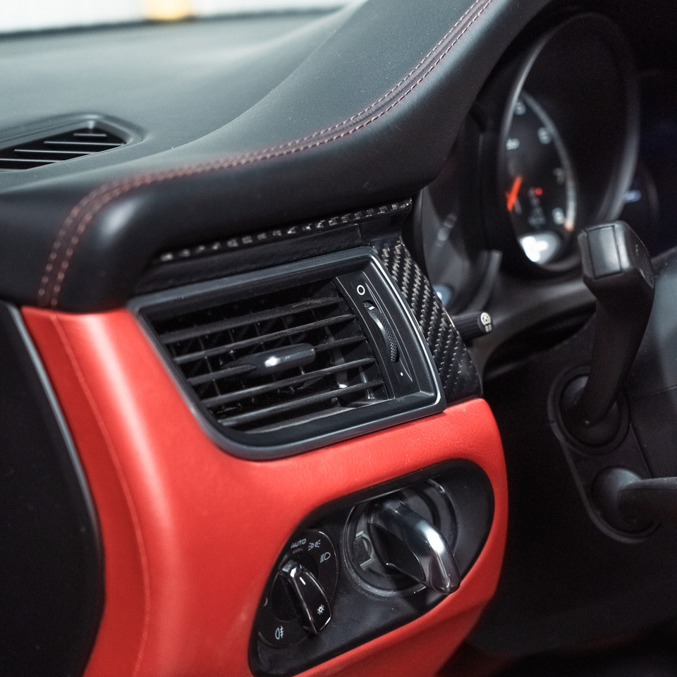 Rennline dash trim trim kit carbon fibre. Porsche 95B.1 Macan LHD ...
