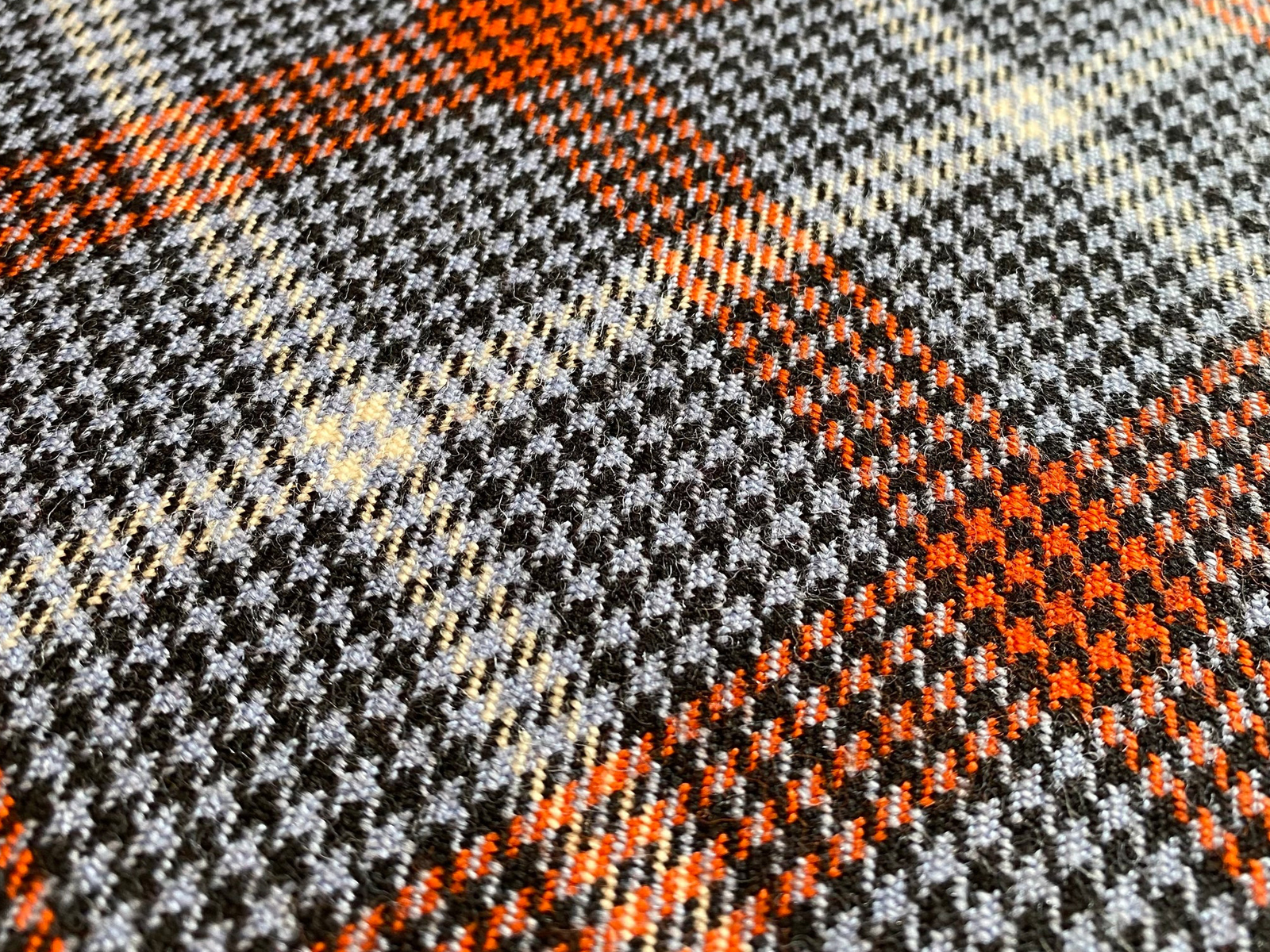 Solm (Racing) Houndstooth wool tartan fabric, inspiration: Classic ...