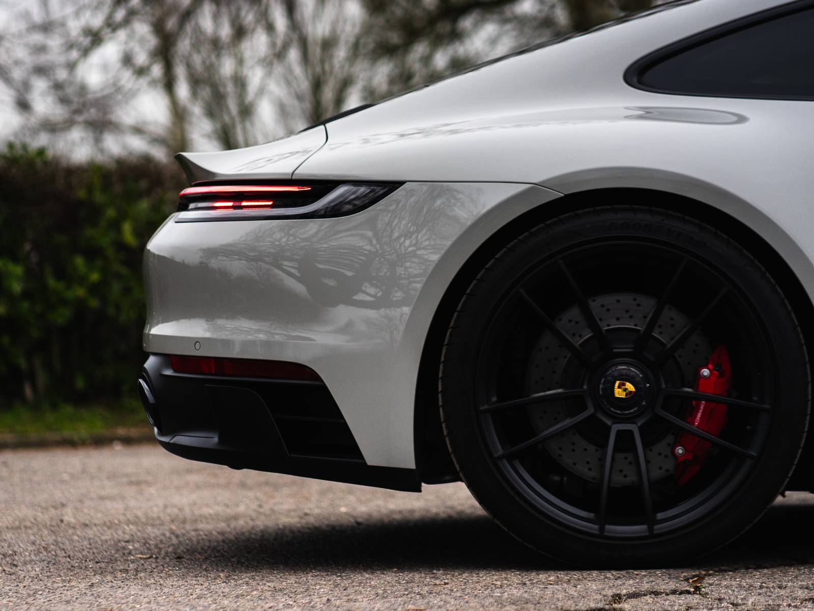 Rear ducktail spoiler carbon fibre. Porsche 992 Coupe 992827952G2X ...