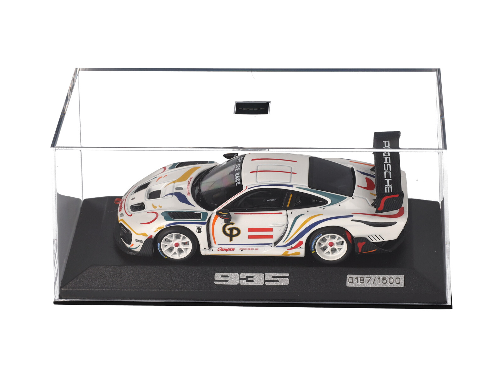 Porsche 935 / 19 Champion - 1:43 model WAP0209540MCMP - WAP0209540MCMP ...