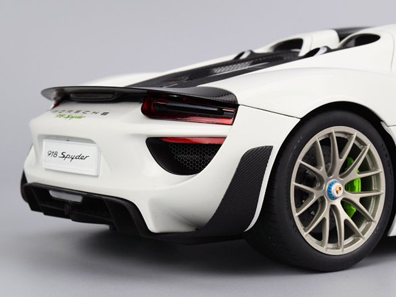Porsche 918 Spyder Carbon fibre rear spoiler 91850423107A3G ...